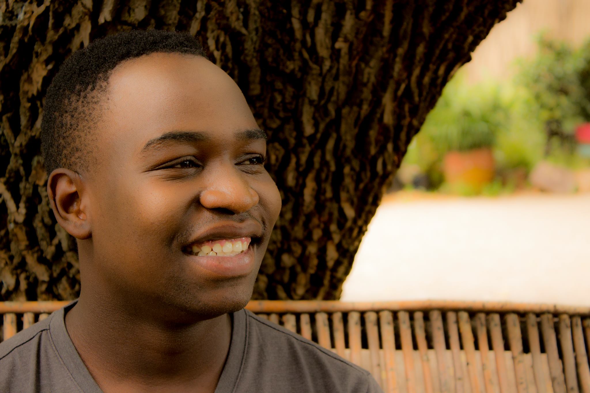 Refentse Goes Platinum - The House Of Pop