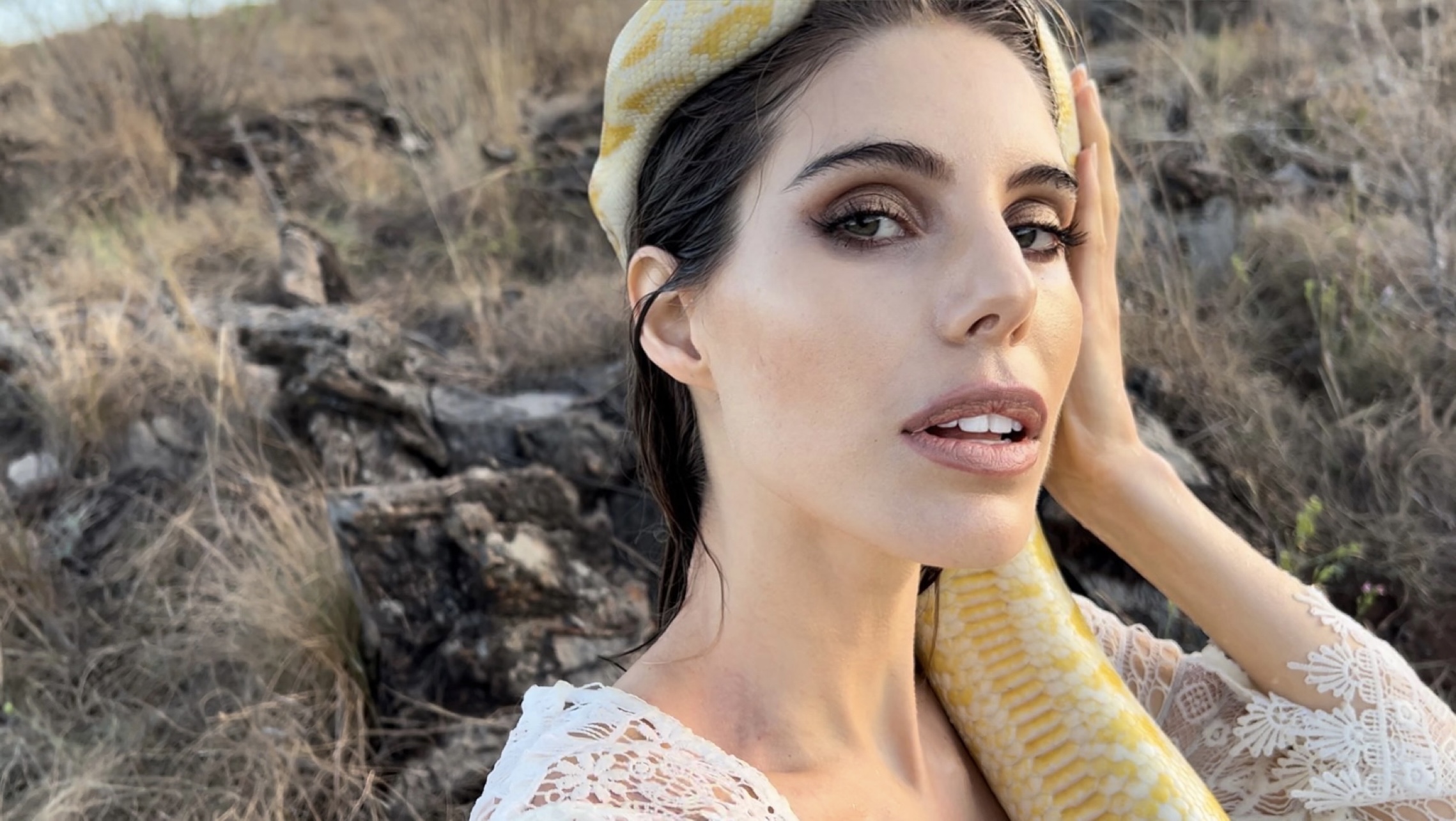 Cara Frew Drops Sizzling Summer Single 'Milk and Honey’ - The House Of Pop