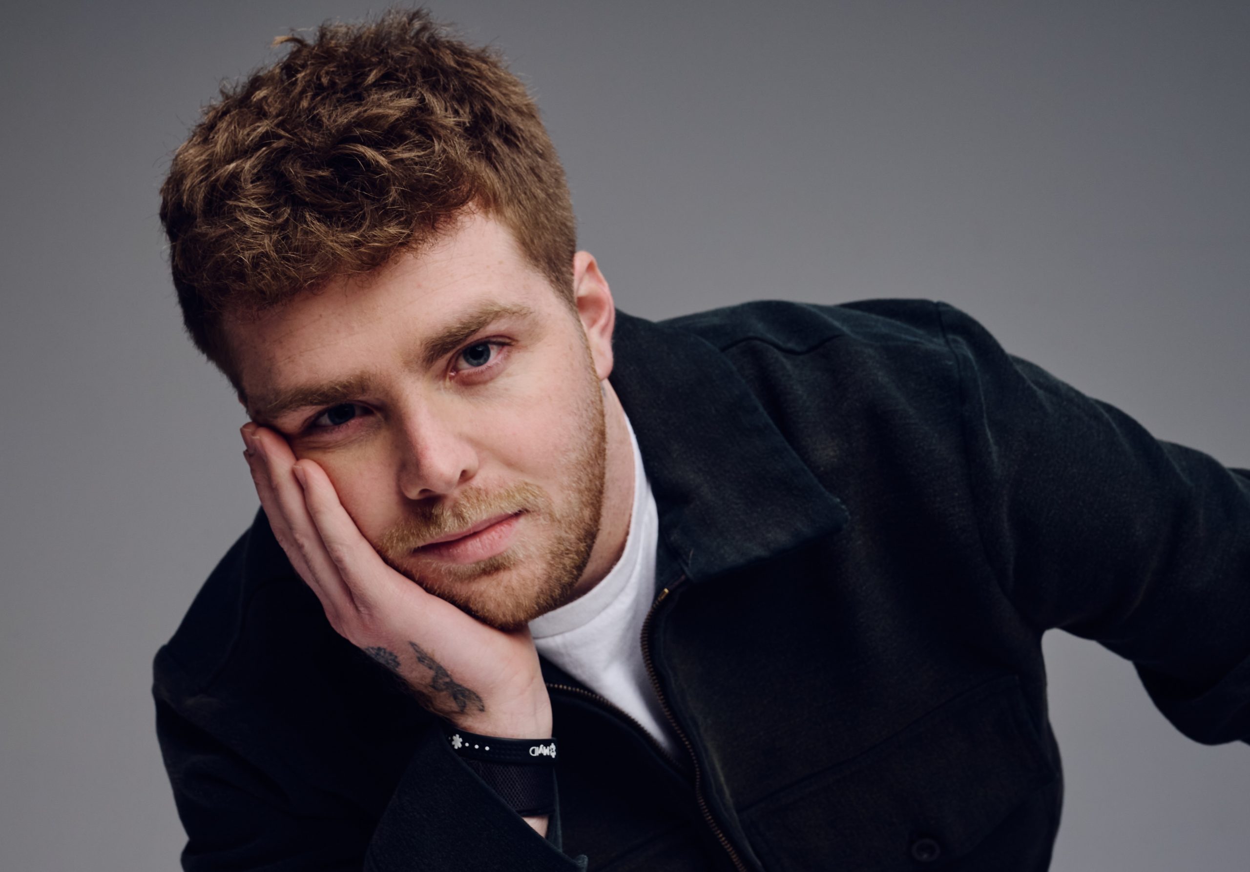 Alex Warren Drops Catchy New Banger 'Bloodline' With Jelly Roll - The ...
